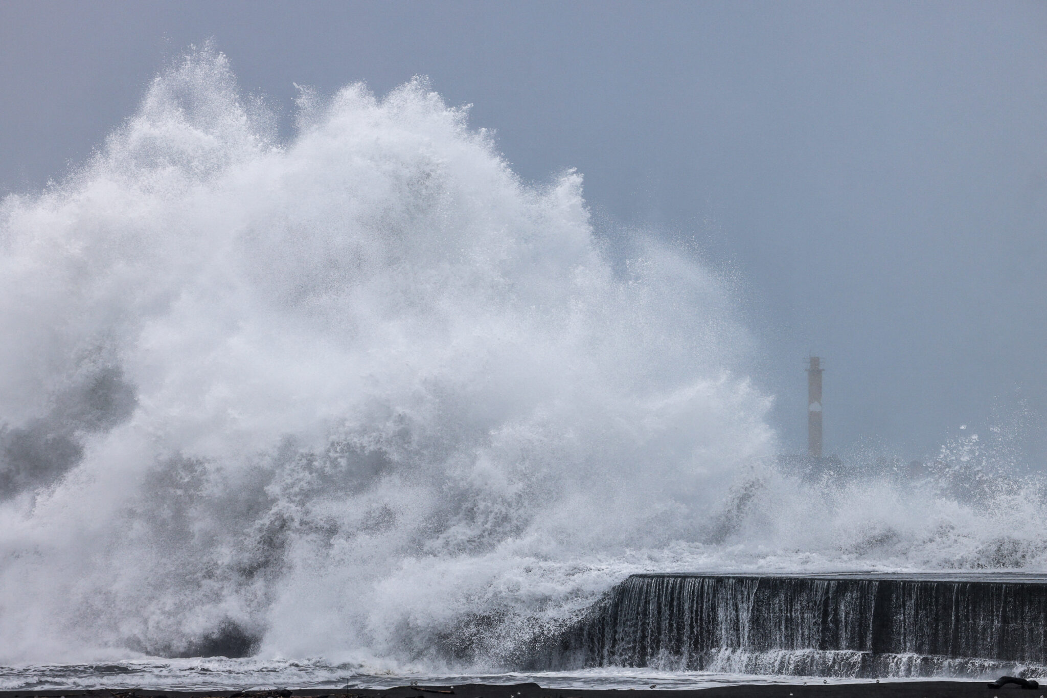 Taiwan Suspends Stock Trading Due to Super Typhoon Kong-Rey