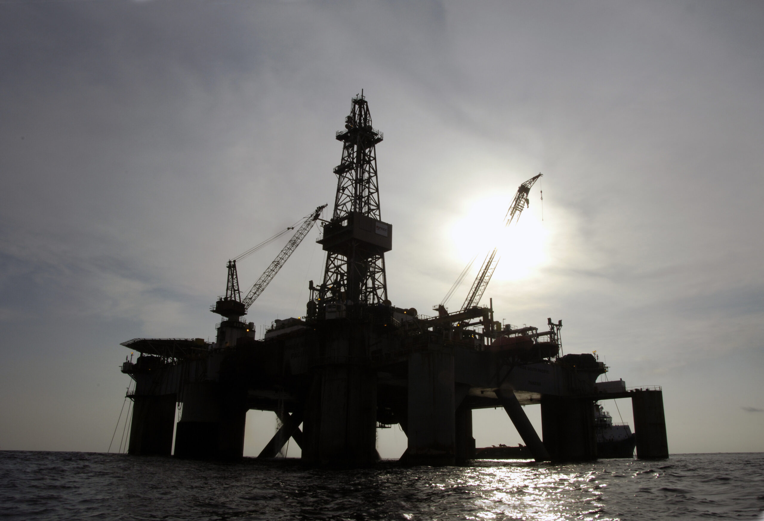 Two Chevron Workers Die of Injuries From Angola Platform Fire