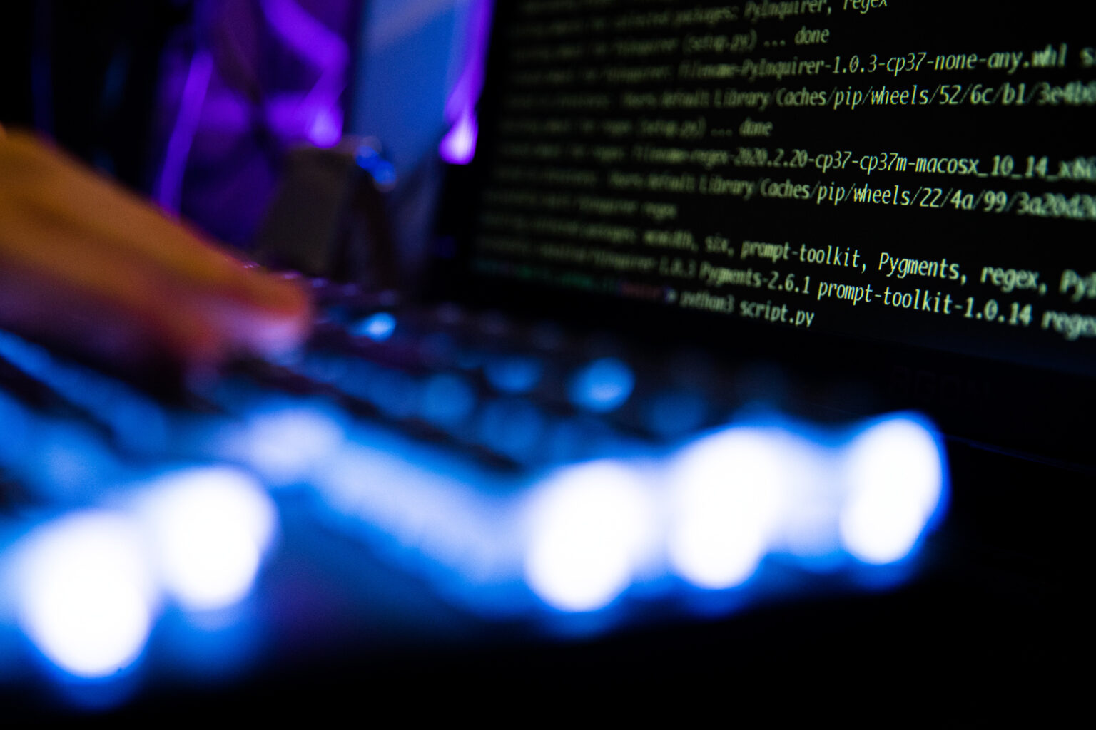 Chinese Hacked US Telecom a Year Before Known Wireless Breaches