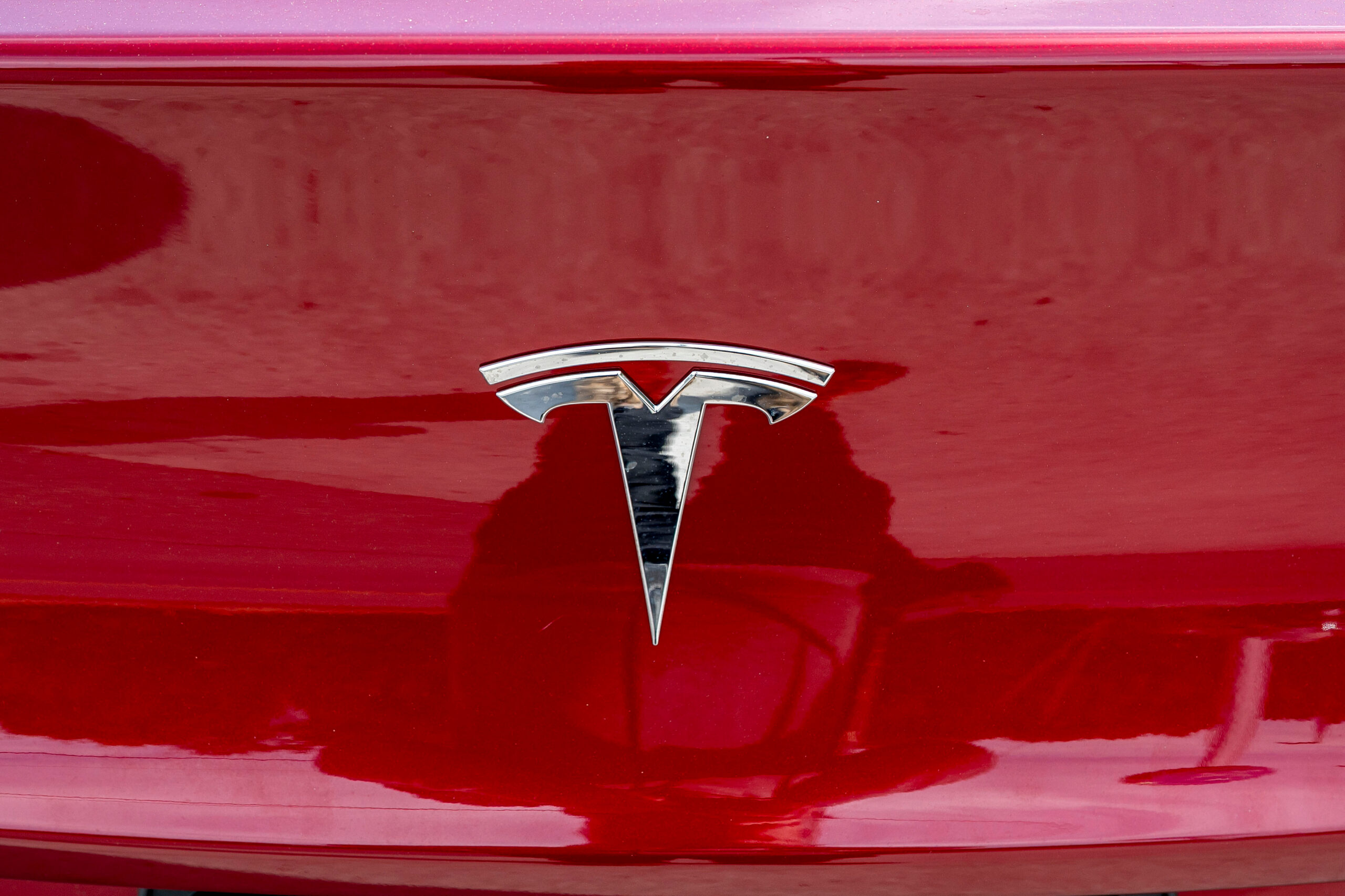 Tesla Settled Over Autopilot Crash With Truck Crossing Highway