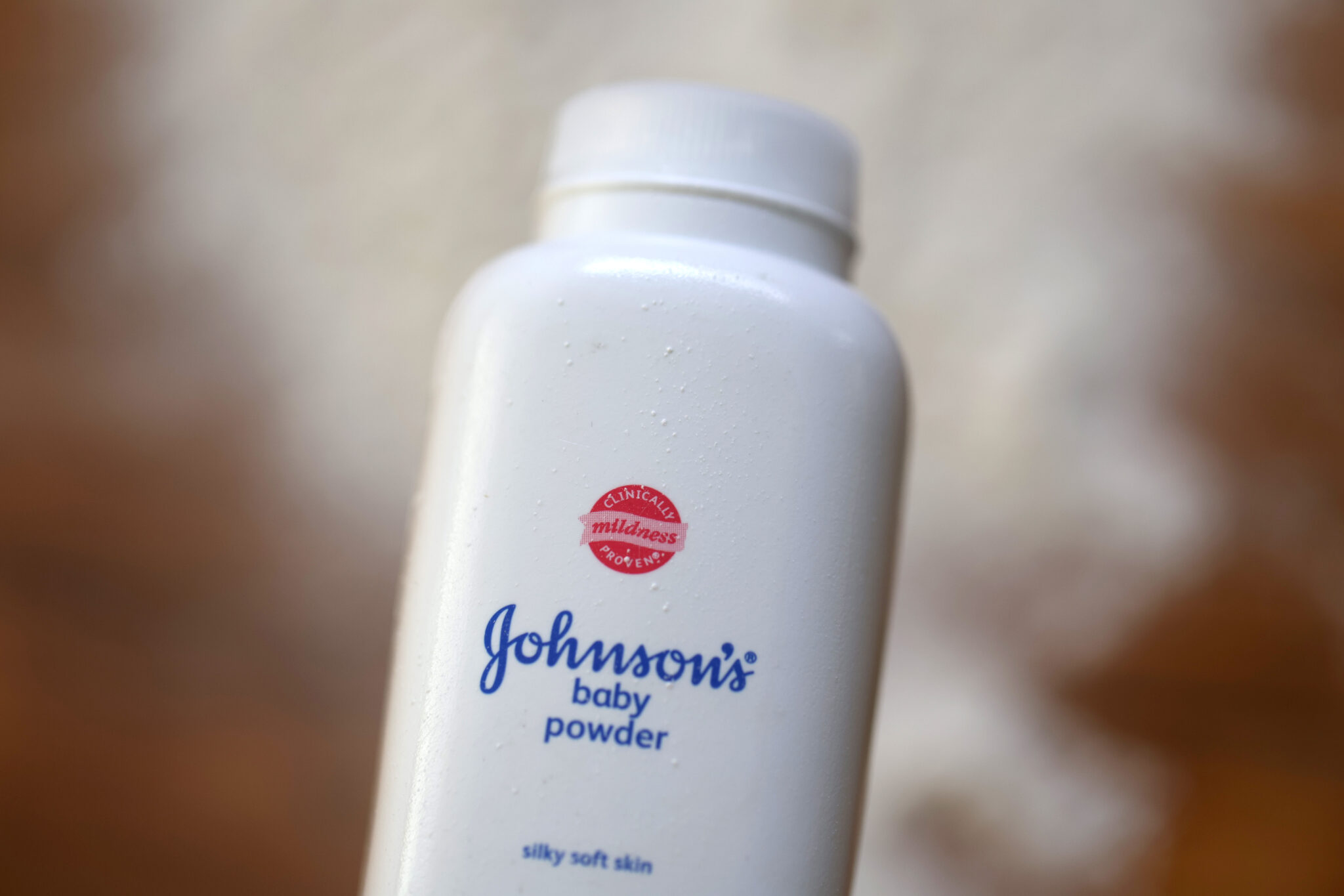 J&J Talc Cancer Suits Jump 17% After Failed Settlement Effort