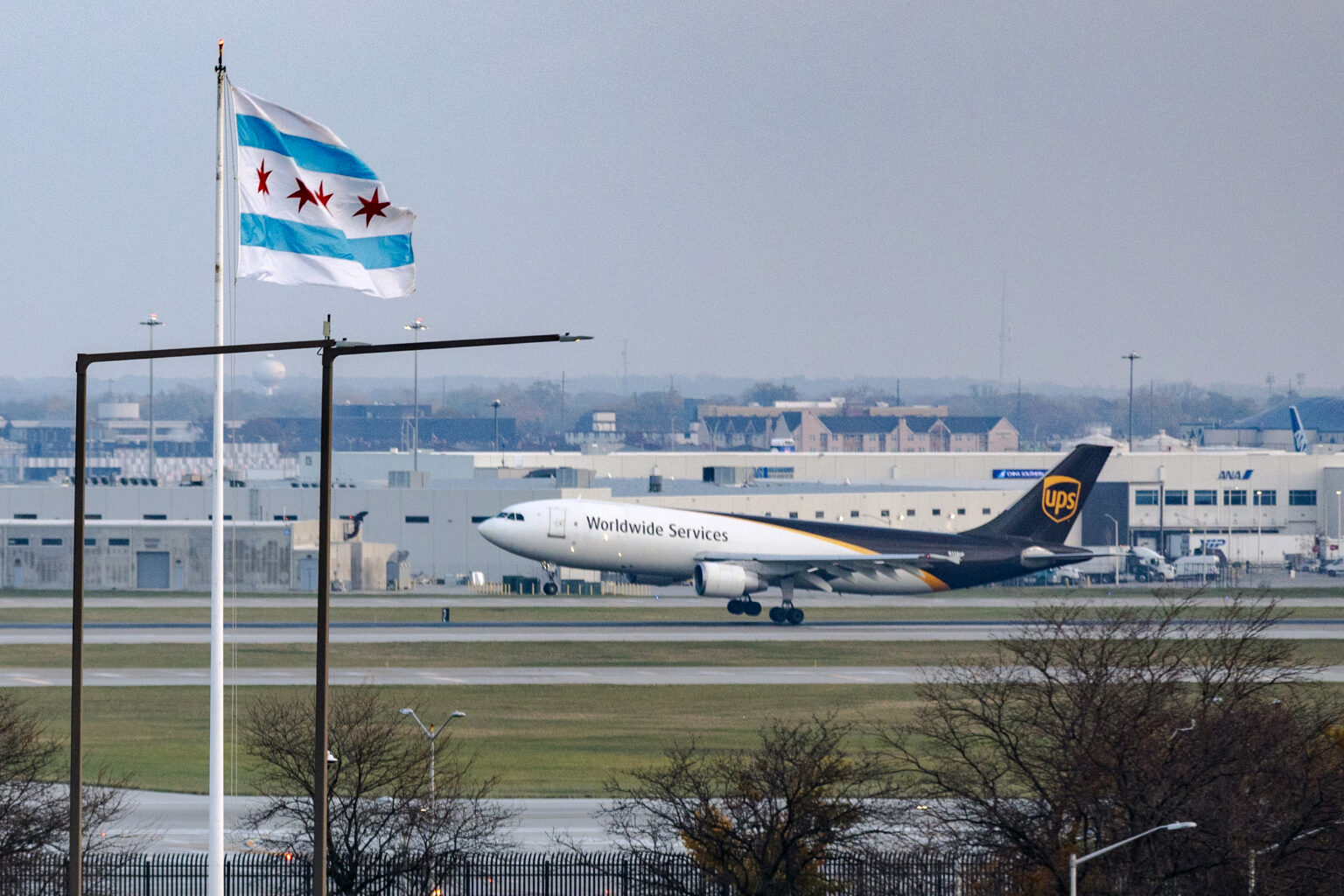 UPS, FedEx Scramble to Shore Up Networks Drained by Deadly Crash