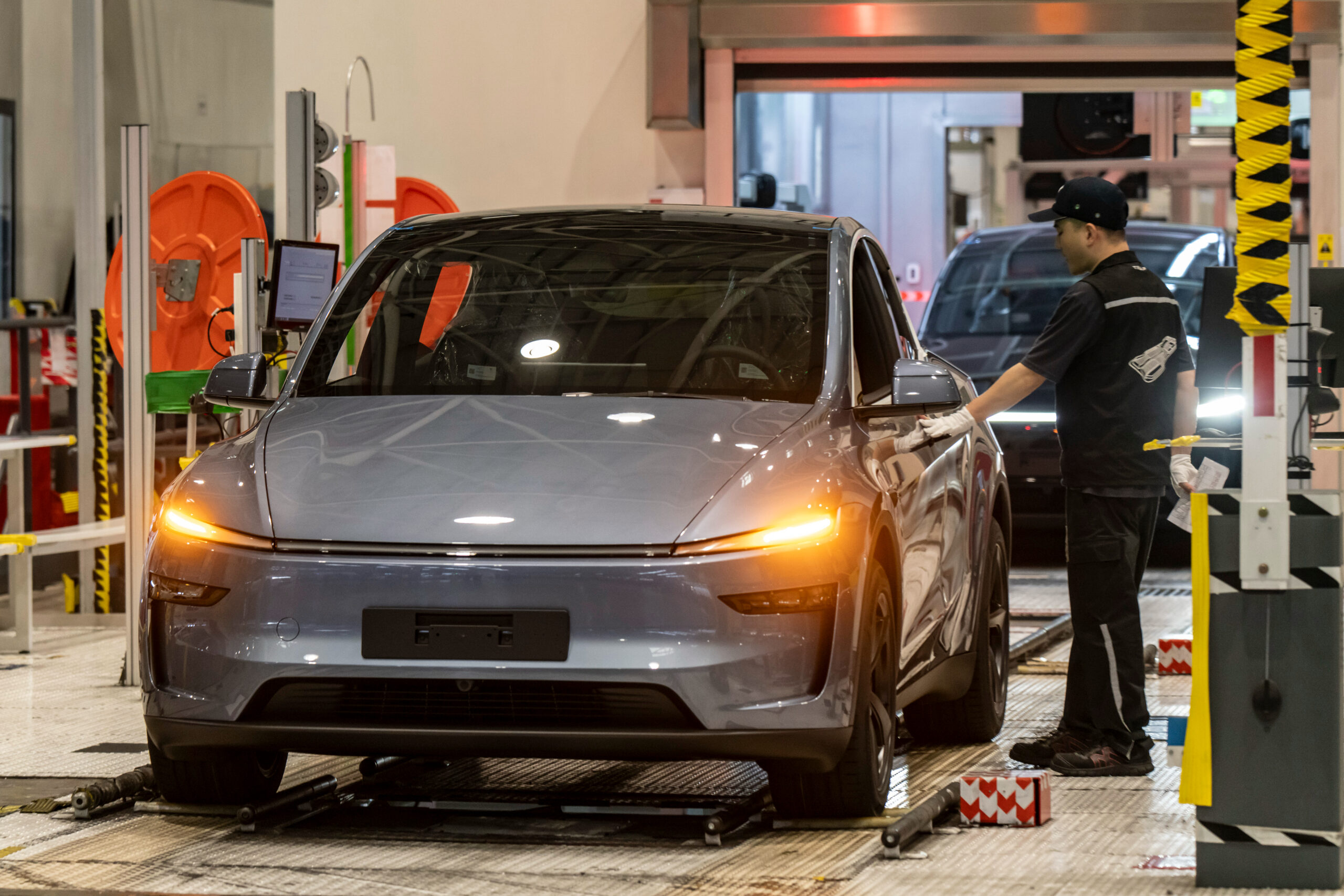 Tesla Faceing China Lawsuit Over FSD Feature