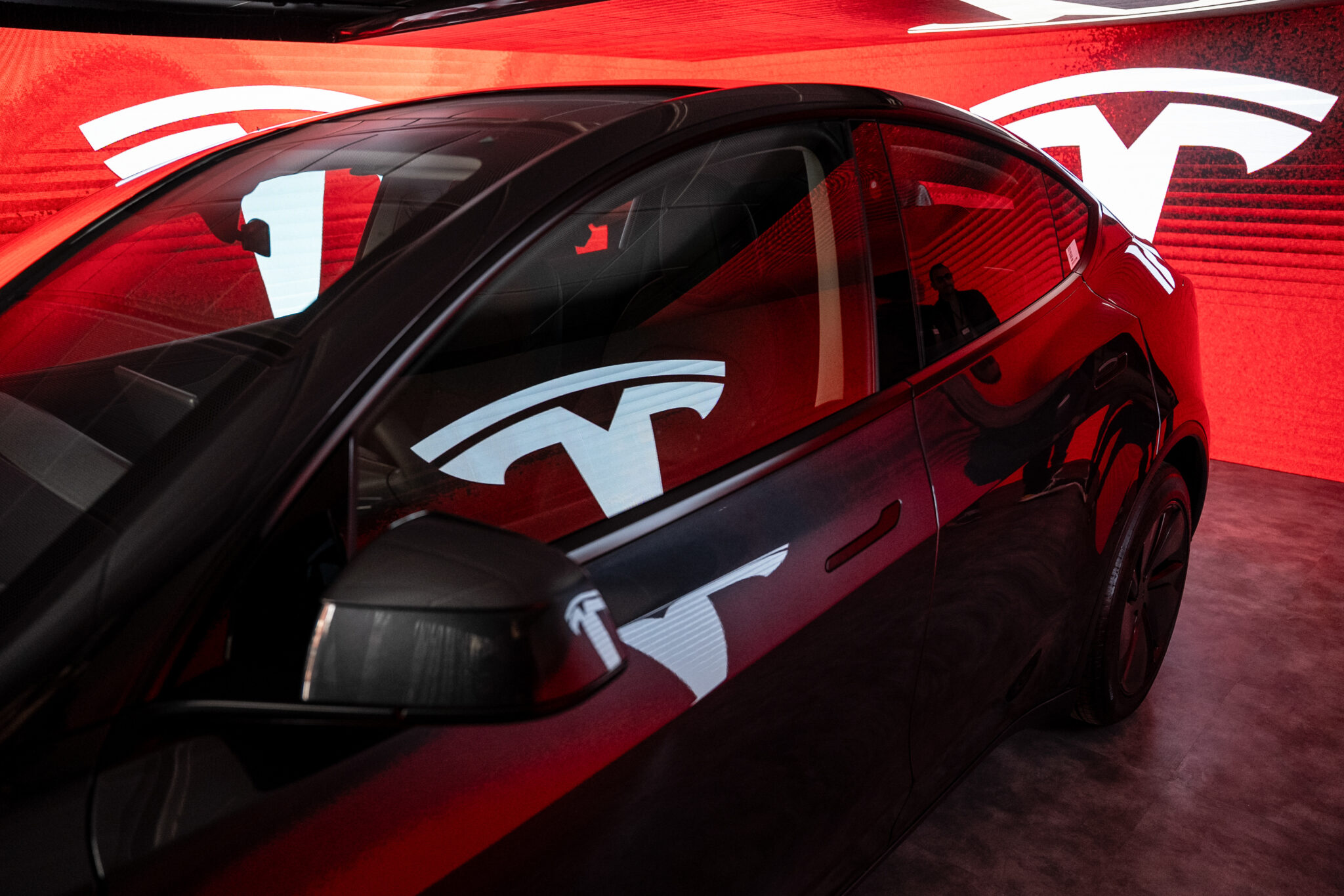 Tesla Settles Some Worker Racism Claims as Bigger Trial Looms